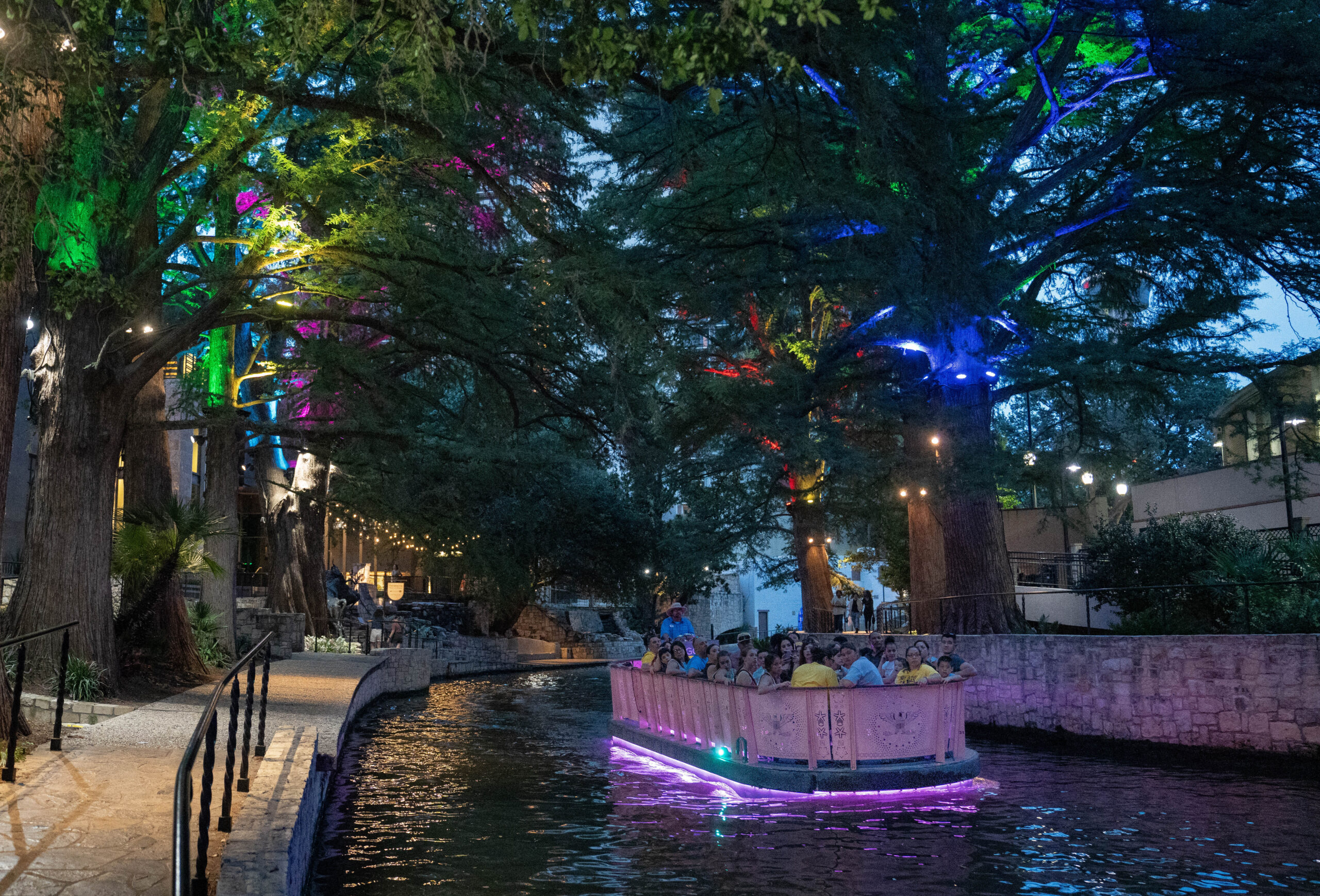 Playing tourist on San Antonio's Riverwalk - Austin Travels Magazine